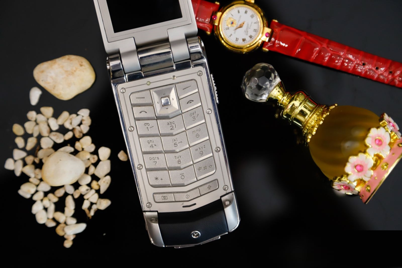 Vertu Constellation Ayxta Black Leather - Hùng Luxury