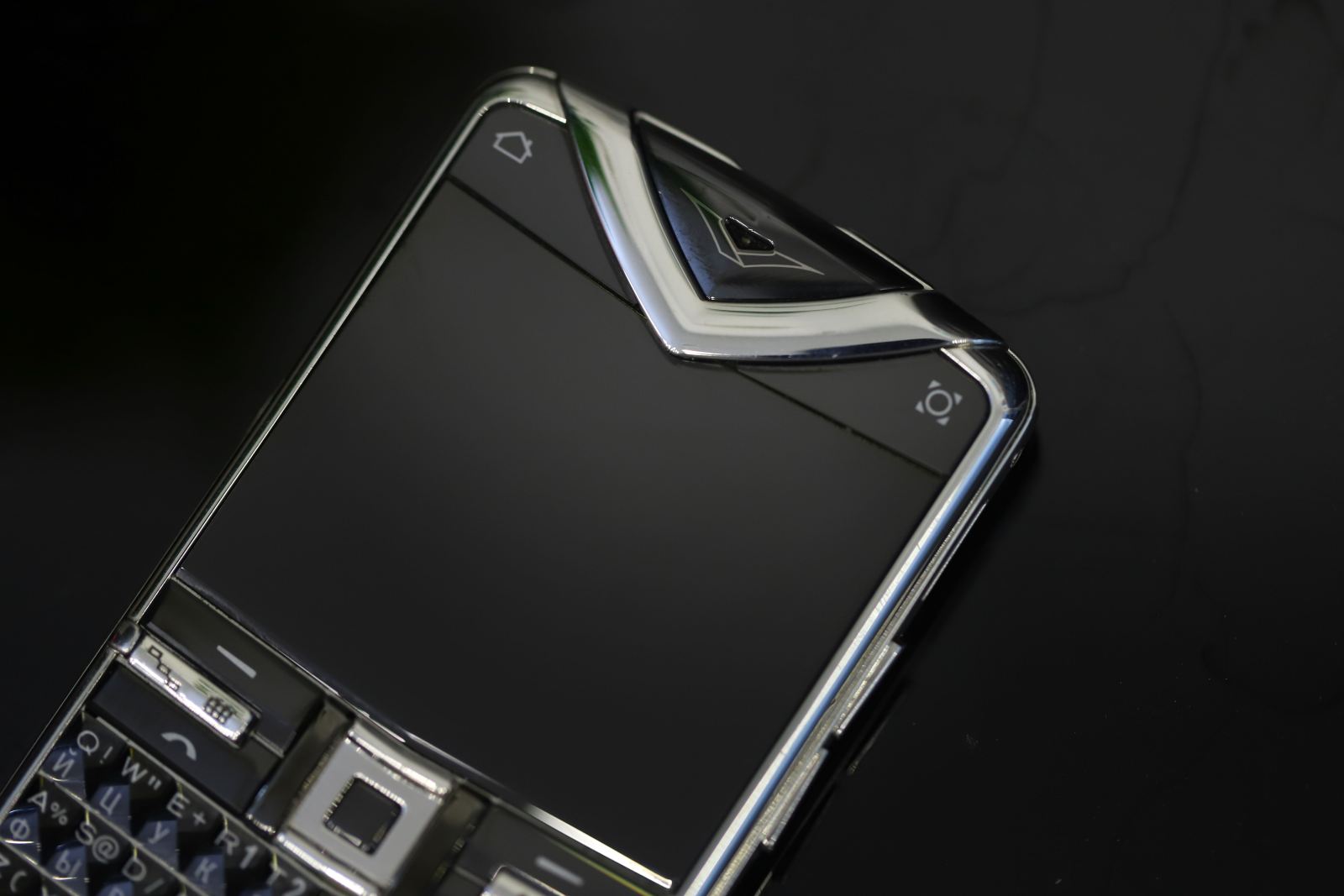 Vertu Constellation Quest - Hùng Luxury