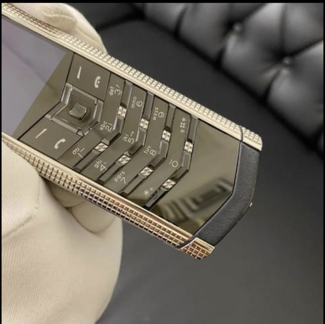 Vertu Signature S de Paris Sliver Chính Hãng Độ Vỏ - Hùng Luxury