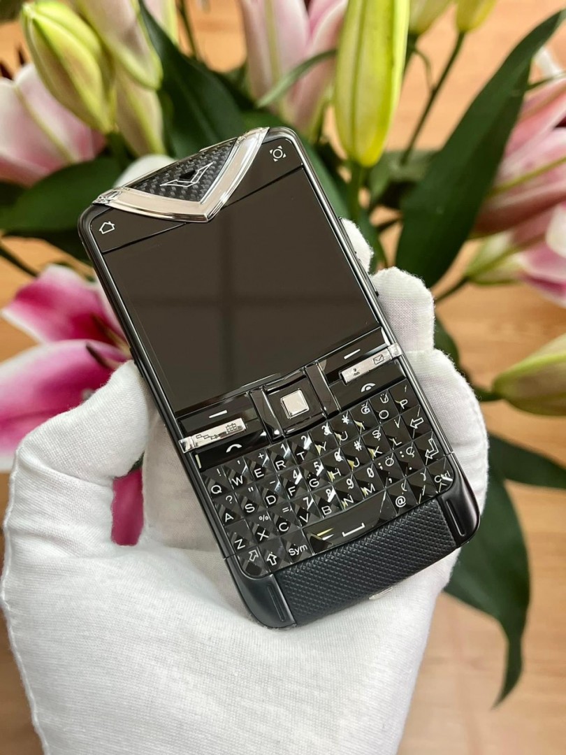 Vertu Constellation Quest Nguyên Bản - Hùng Luxury